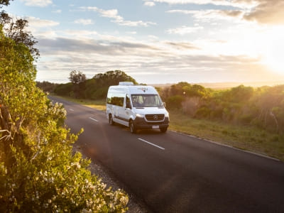 Mighty Deuce Plus Motorhome – 3 Berth